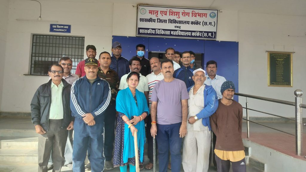 *"जन सहयोग " का स्वच्छता- अभियान अलबेला पारा पहुंचा* - Express MPCG